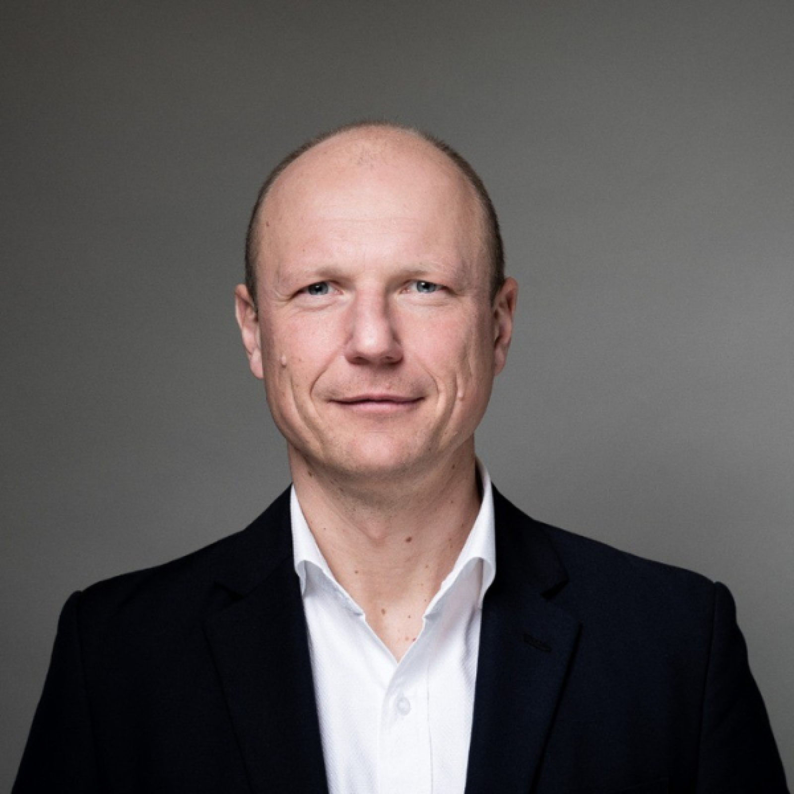 The 38th International Electric Vehicle Symposium & Exhibition - EVS 38